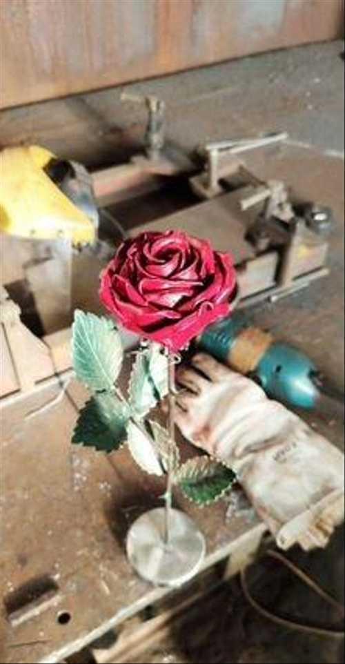 Роза кованная, ручной работы