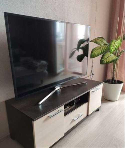 Телевизор Samsung + кранштейн в подарок