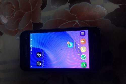 Телефон Samsung galaxyJ1 mini
