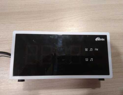 Ritmix FM радио-часы FM radio clock RRC-1212