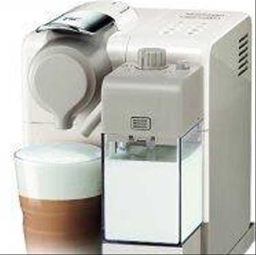 Капсульная кофемашина DeLonghi EN560.W