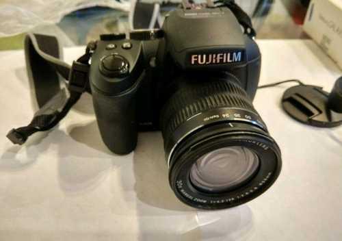 Fujifilm HS 30 EXR