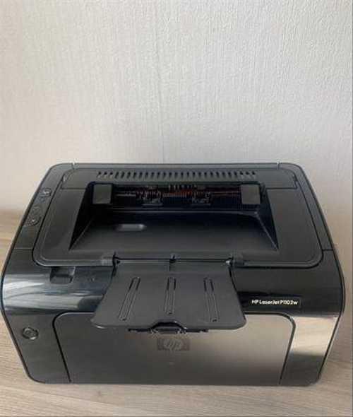 Принтер лазерный HP P1102W с Wi-Fi почти новый