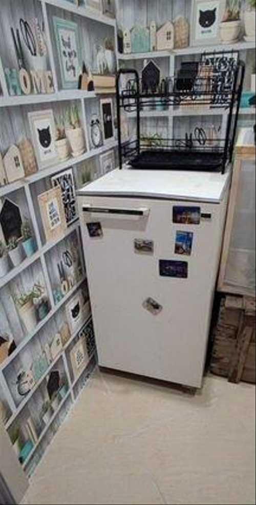 Холодильник Саратов-1225м