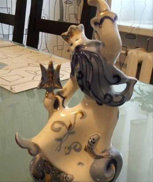 Фарфоровая статуэтка «нептун»
