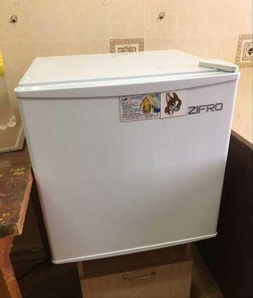 Холодильник zifro 45литров