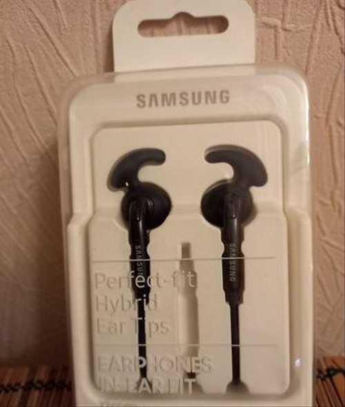 Наушники проводные Samsung новые