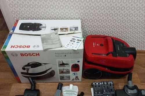 Пылесос Bosch BWD421PET, красный/черный