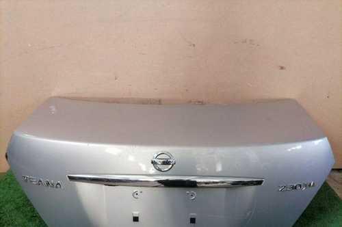 Крышка багажника Nissan Teana J31