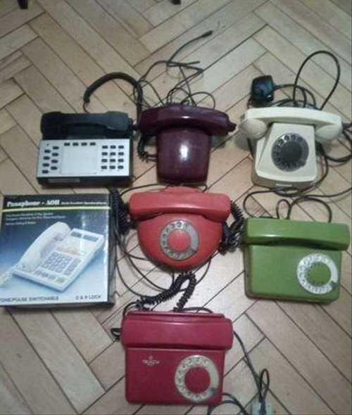 Старые домашние телефоны