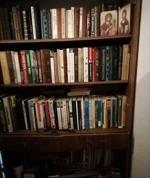 Книжный шкаф. Стеллаж