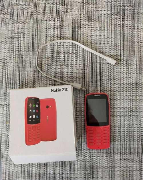Телефон кнопочный Nokia 210