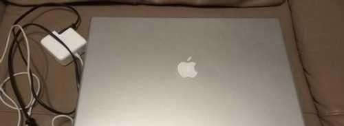 Apple macbook pro 17" A1261