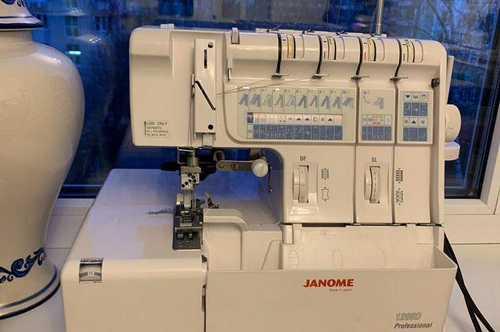 Швейная машина Janome 1200 профессионал коверлок