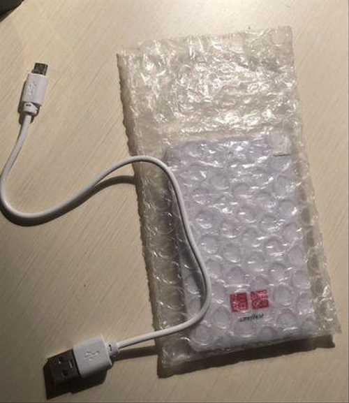 Power bank Uniqlo