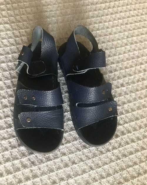 Детские сандалии