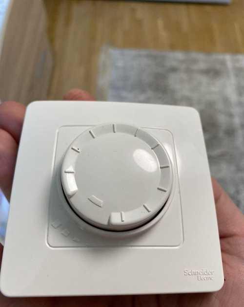Диммер Schneider Electric Blanca blnss040011, белы