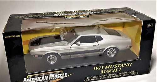 1-18 Ertl 1973 Ford Mustang Mach 1