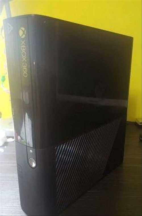 Xbox 360E 250гб freeboot