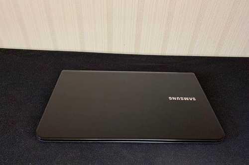 Стильный стальной Samsung NP900X1B