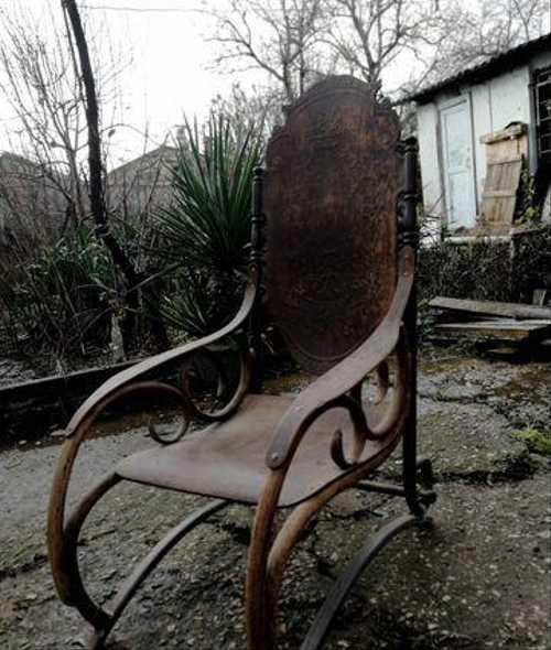 Кресло-качалка антикварное