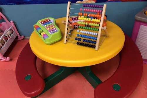 Детский стол