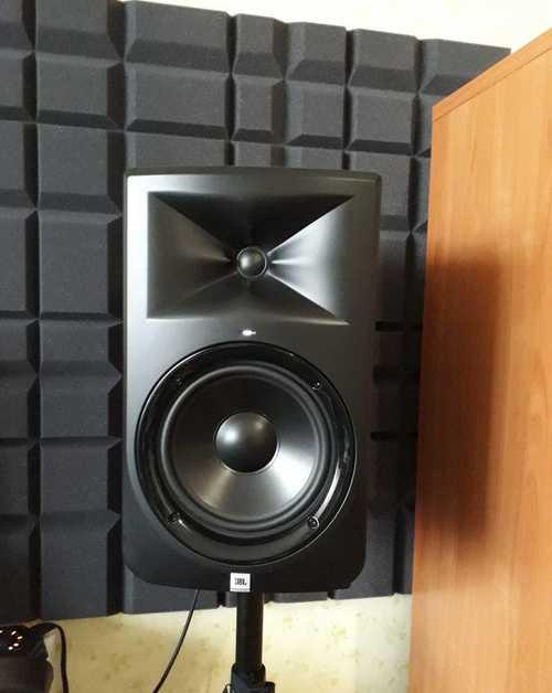 Активные студийные мониторы JBL LSR308