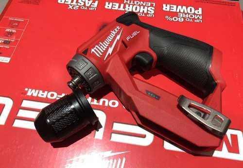 Шуруповерт со смеными насадками milwaukee 2505-20