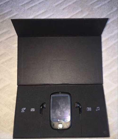 Телефон HTC Touch