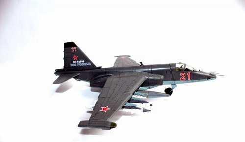 Модель самолёта су-25 вкс 1:72