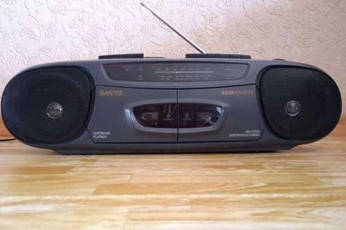 Кассетный магнитофон Sanyo MW-8012L (1987) г