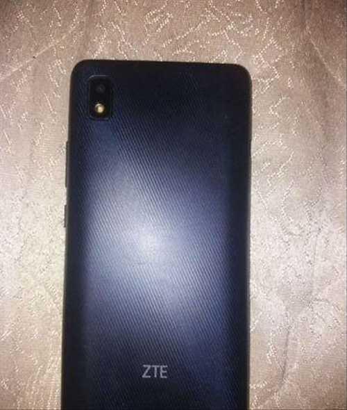 Телефон ZTE Blade L210