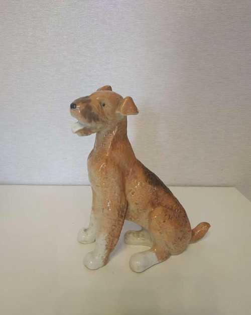 Фарфоровая статуэтка собака лфз, эрдельтерьер