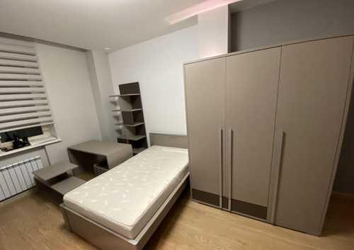 Комплект мебели: кровать, шкаф, стол+тумба, стелла