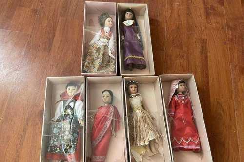 Куклы мира в национальных костюмах фарфоровые