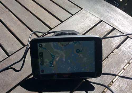 Навигатор TomTom 520