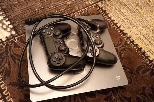 Ps4 + 2 гемпада, и 6 игр