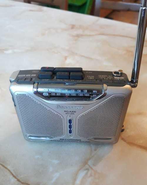 Радиоприемник FM и кассет магнитофон Panasonic