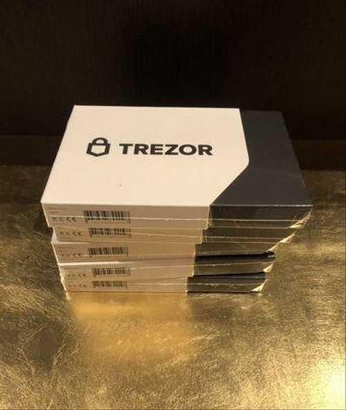 Аппаратный криптокошелек Trezor T