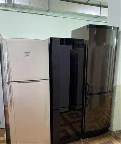 Холодильник (возможна доставка)