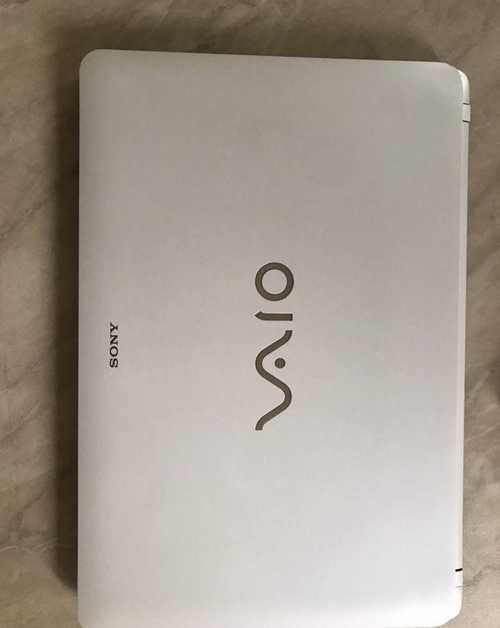 Sony Vaio 15,6 белый