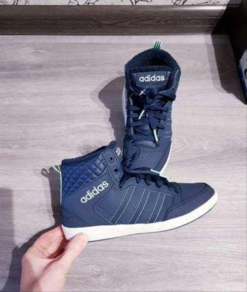 Adidas утепленные кроссовки р. 35,5
