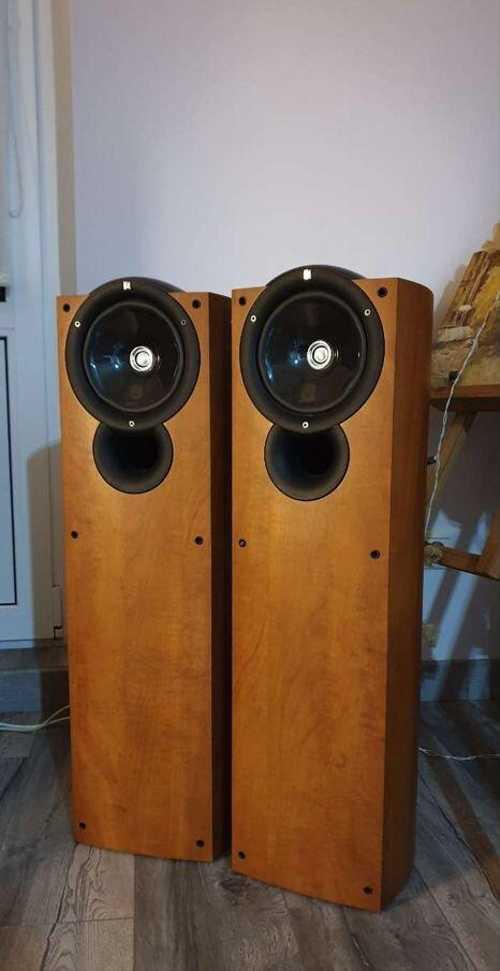 Kef Q3