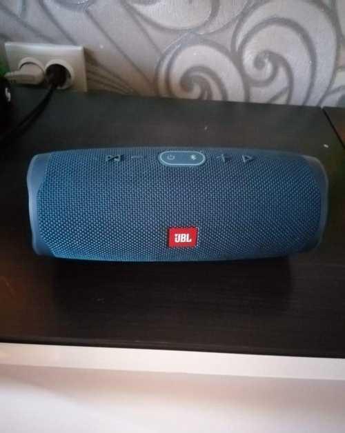 Колонкаjbl Charge4