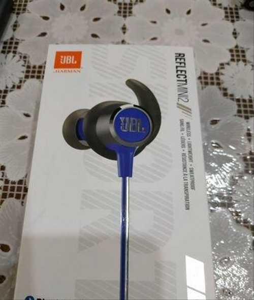 Новые беспроводные наушники JBL Reflect Mini 2