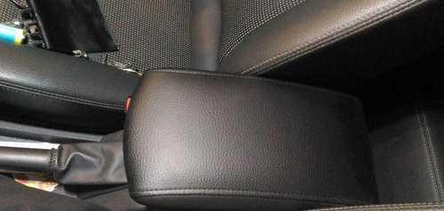 Подлокотник на Opel Astra H (2004-2012)