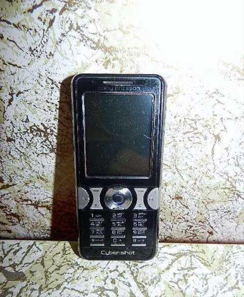 Телефон Sony Ericsson k550i