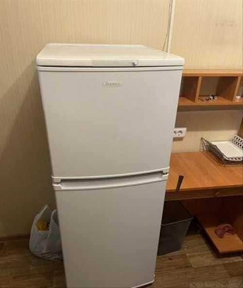 Холодильник Бирюса 153Е б/у 1 год