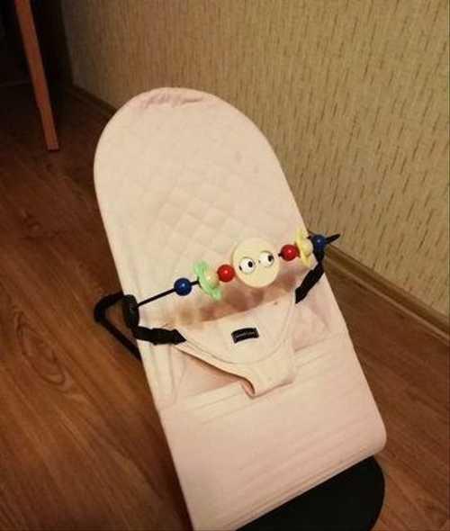 Аналог игрушки на шезлонг babybjorn