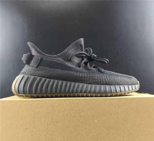 Yeezy 350 V2 Cinder
